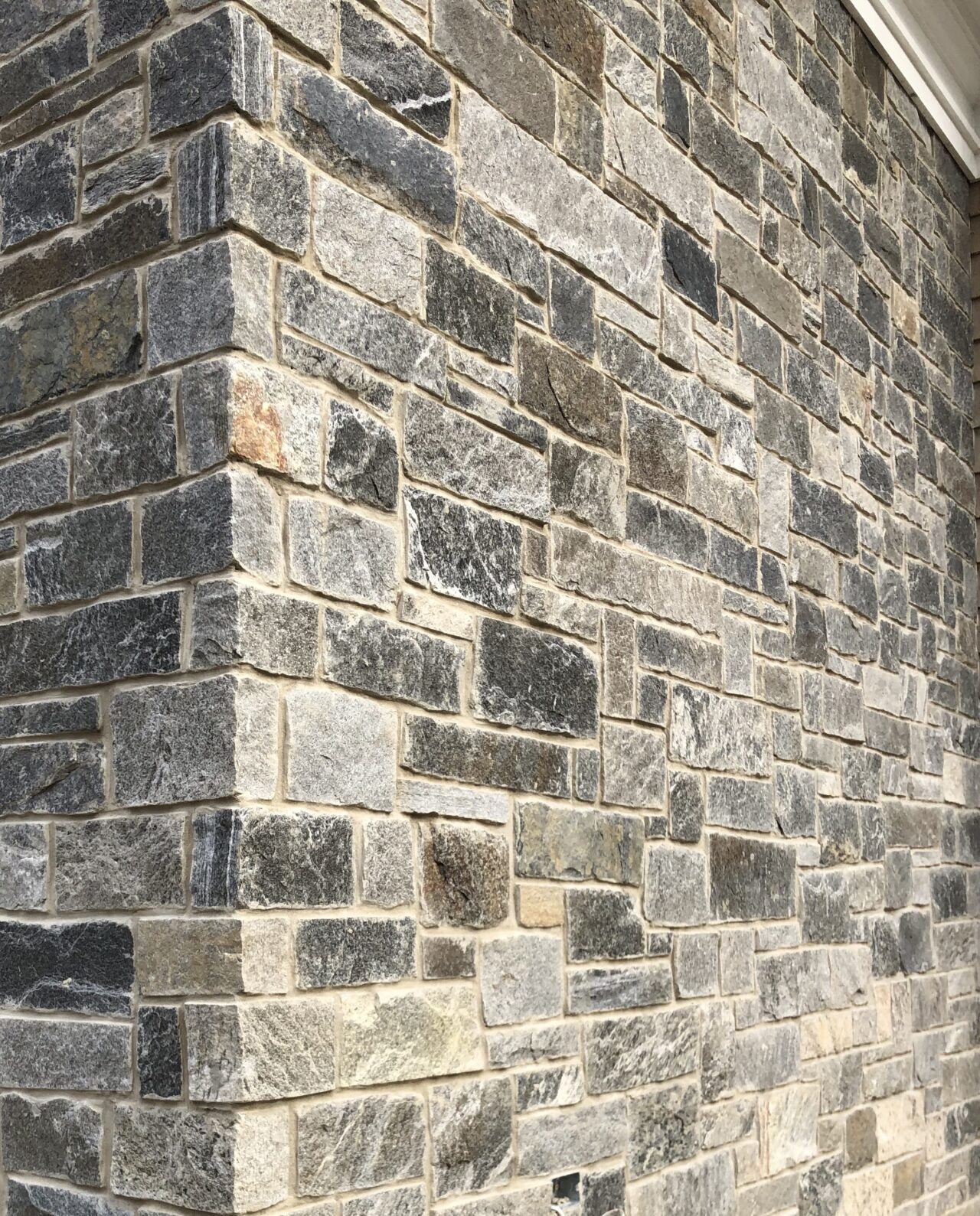 The Most Popular Natural Stone Veneer Blends in 2024