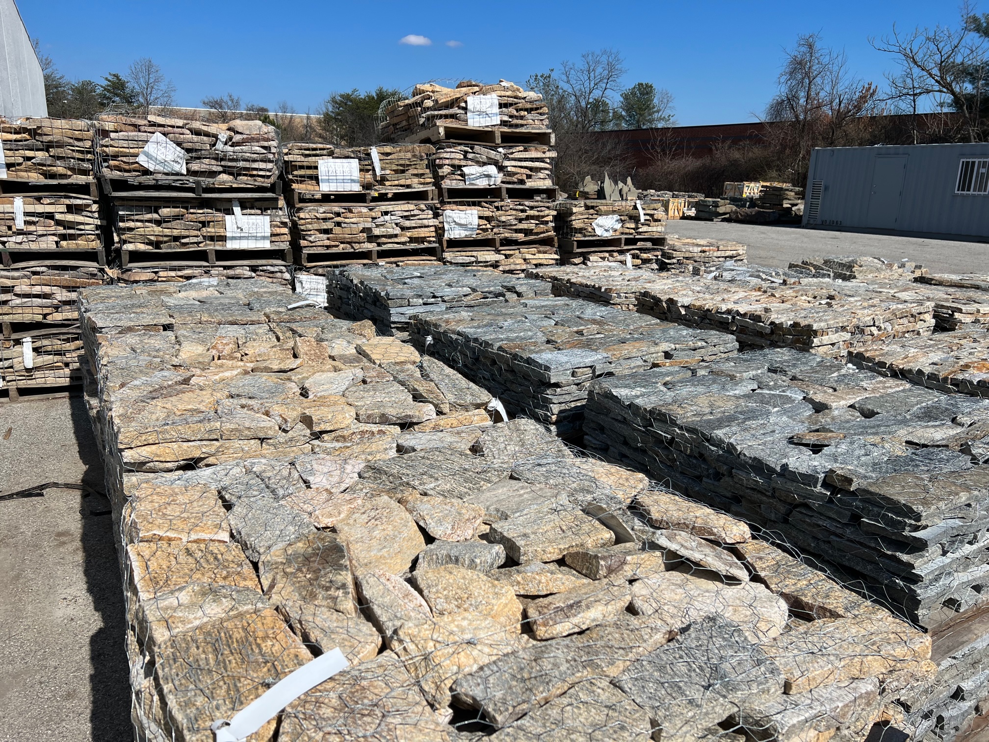 What is Adhered Stone Veneer? | Natural Facing Real Stone Veneer